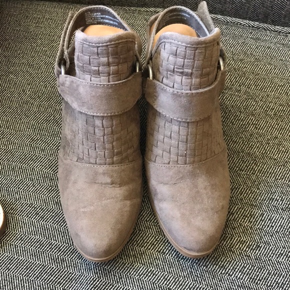 Universal Thread | Shoes | Universal Threads Open Back Wedges | Poshmark